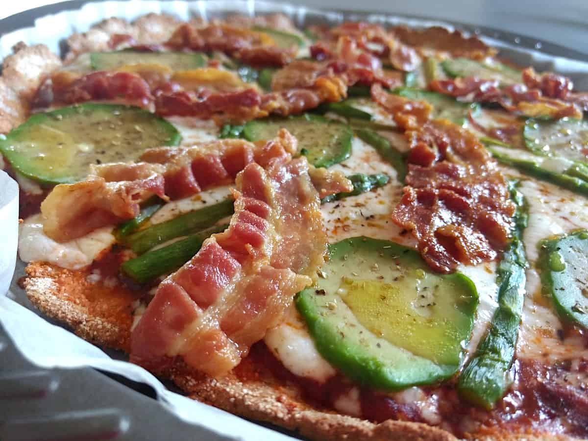 Bacon Avocado & Asparagus Keto High Fibre Pizza - Queen Keto