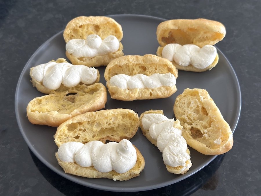 Keto Italian Bignè (Choux Puffs) - Queen Keto