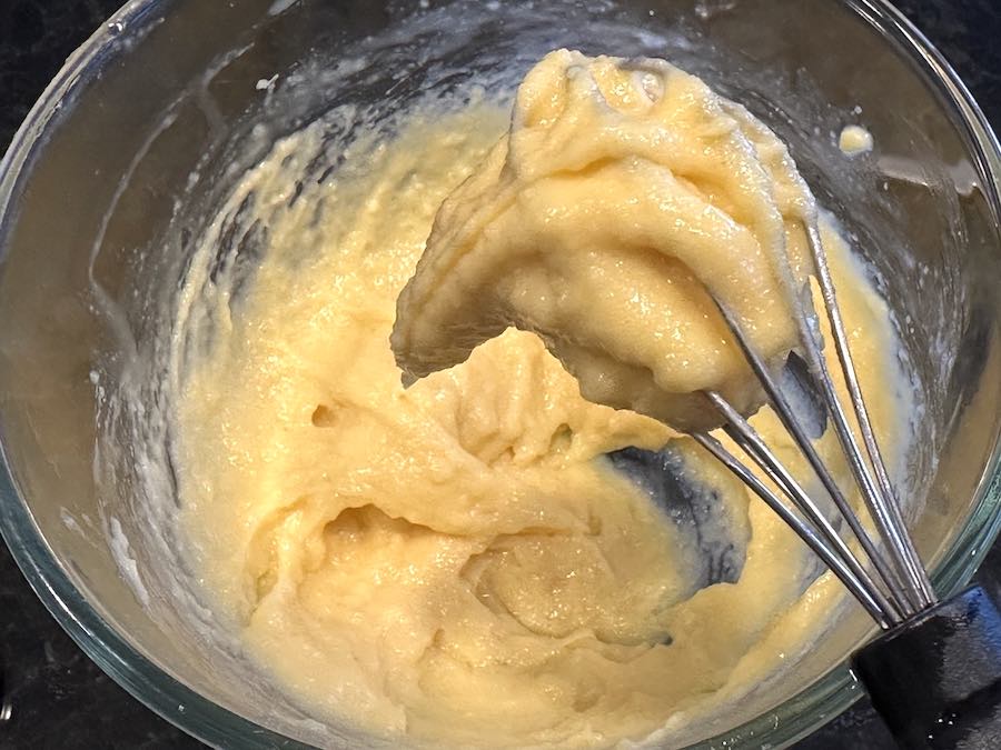 Keto Italian Bignè (Choux Puffs) - Queen Keto