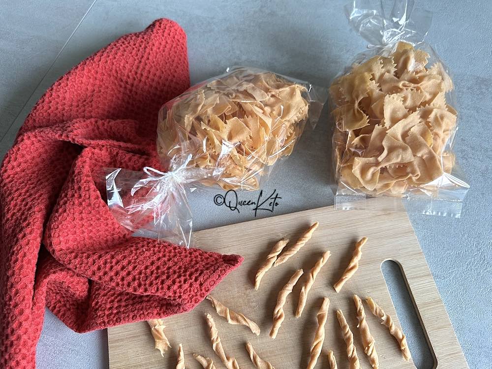 Queenketo Low Carb Pasta #3 Easy Shapes - Queen Keto